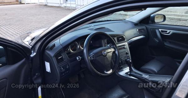 Pelēks Volvo V70 2007 Paide, ar dzinēja tilpumu 0.00 L un nobraukumu 0 tūkst. km par 3350 €, foto 7 vietnē AUTOMOTO.COM.LV