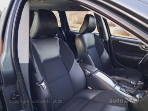 Pelēks Volvo V70 2007 Paide, ar dzinēja tilpumu 0.00 L un nobraukumu 0 tūkst. km par 3350 €, foto 10 vietnē AUTOMOTO.COM.LV