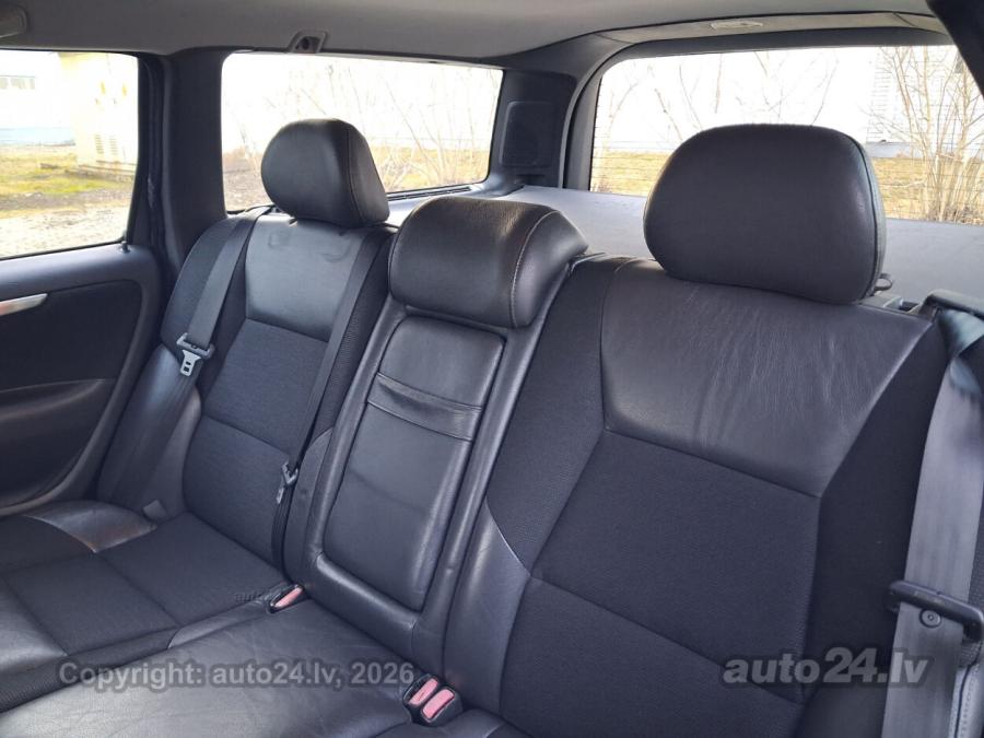 Pelēks Volvo V70 2007 Paide, ar dzinēja tilpumu 0.00 L un nobraukumu 0 tūkst. km par 3350 €, foto 13 vietnē AUTOMOTO.COM.LV
