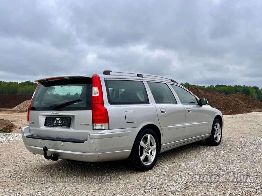 Pelēks Volvo V70 2007 Tartu, ar dzinēja tilpumu 2.40 L un nobraukumu 449 tūkst. km par 2190 €, foto 6 vietnē AUTOMOTO.COM.LV