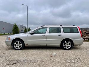 Pelēks Volvo V70 2007 Tartu, ar dzinēja tilpumu 2.40 L un nobraukumu 449 tūkst. km par 2190 €, foto 8 vietnē AUTOMOTO.COM.LV