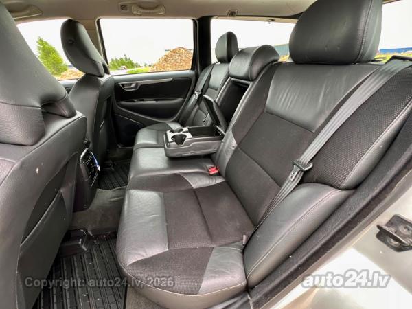 Grey Volvo V70 2007 in Tartu, with an engine capacity of 2.40 L and mileage of 449 thousand km for 2190 €, photo 8 on AUTOMOTO.COM.LV