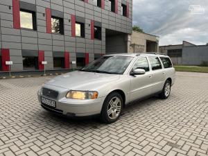 Grey Volvo V70 2007 in Klaipeda, with an engine capacity of 2.40 L and mileage of 354 thousand km for 1100 €, photo  on AUTOMOTO.COM.LV
