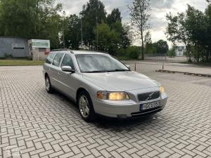 Grey Volvo V70 2007 in Klaipeda, with an engine capacity of 2.40 L and mileage of 354 thousand km for 1100 €, photo 7 on AUTOMOTO.COM.LV