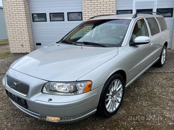 Pelēks Volvo V70 2007 Paide, ar dzinēja tilpumu 2.40 L un nobraukumu 358 tūkst. km par 4799 €, foto 3 vietnē AUTOMOTO.COM.LV