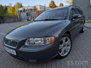 Pelēks Volvo V70 2007 Rīga, ar dzinēja tilpumu 2.40 L un nobraukumu 340 tūkst. km par 3950 €, foto 4 vietnē AUTOMOTO.COM.LV