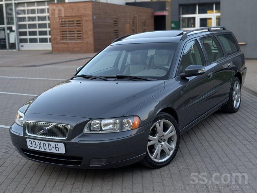 Pelēks Volvo V70 2007 Rīga, ar dzinēja tilpumu 2.40 L un nobraukumu 340 tūkst. km par 3950 €, foto 8 vietnē AUTOMOTO.COM.LV