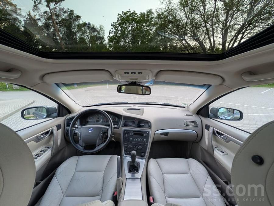 Pelēks Volvo V70 2007 Rīga, ar dzinēja tilpumu 2.40 L un nobraukumu 340 tūkst. km par 3950 €, foto 21 vietnē AUTOMOTO.COM.LV