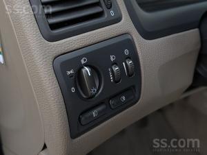 Pelēks Volvo V70 2007 Rīga, ar dzinēja tilpumu 2.40 L un nobraukumu 340 tūkst. km par 3950 €, foto 26 vietnē AUTOMOTO.COM.LV