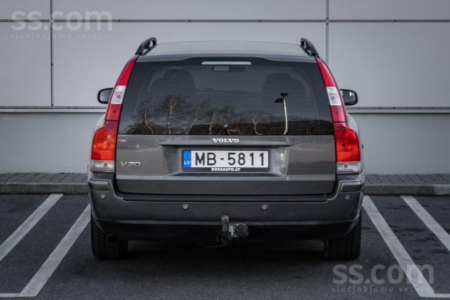 Grey Volvo V70 2007 in Riga, with an engine capacity of 2.40 L and mileage of 355 thousand km for 1995 €, photo 6 on AUTOMOTO.COM.LV