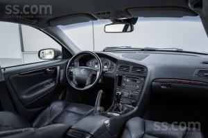 Grey Volvo V70 2007 in Riga, with an engine capacity of 2.40 L and mileage of 355 thousand km for 1995 €, photo 14 on AUTOMOTO.COM.LV
