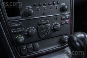 Grey Volvo V70 2007 in Riga, with an engine capacity of 2.40 L and mileage of 355 thousand km for 1995 €, photo 21 on AUTOMOTO.COM.LV