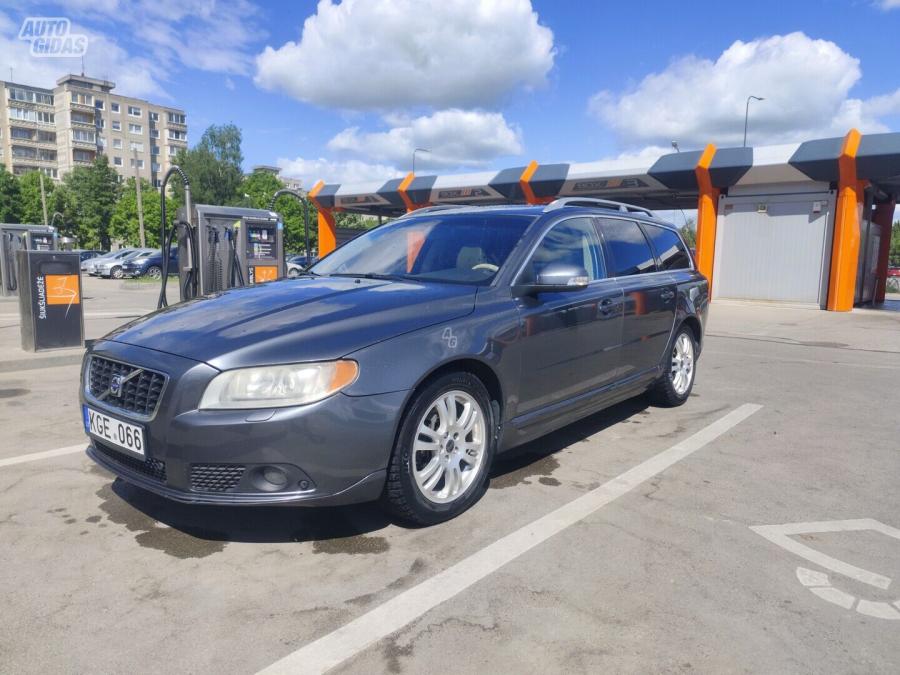 Pelēks Volvo V70 2007 Kauņa, ar dzinēja tilpumu 2.40 L un nobraukumu 405 tūkst. km par 3000 €, foto 1 vietnē AUTOMOTO.COM.LV
