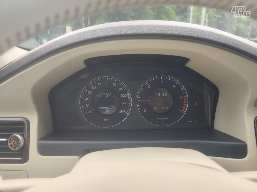 Pelēks Volvo V70 2007 Kauņa, ar dzinēja tilpumu 2.40 L un nobraukumu 405 tūkst. km par 3000 €, foto 16 vietnē AUTOMOTO.COM.LV