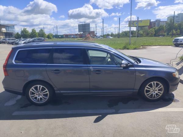 Grey Volvo V70 2007 in Kaunas, with an engine capacity of 2.40 L and mileage of 405 thousand km for 3000 €, photo 4 on AUTOMOTO.COM.LV