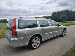 Pelēks Volvo V70 2007 Viļņa, ar dzinēja tilpumu 2.40 L un nobraukumu 325 tūkst. km par 2700 €, foto 8 vietnē AUTOMOTO.COM.LV
