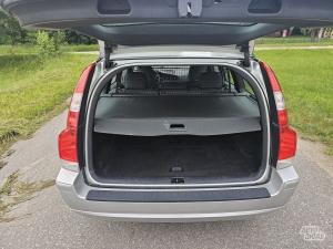Pelēks Volvo V70 2007 Viļņa, ar dzinēja tilpumu 2.40 L un nobraukumu 325 tūkst. km par 2700 €, foto 15 vietnē AUTOMOTO.COM.LV