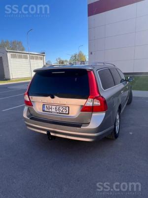 Grey Volvo V70 2007 in Bauska, with an engine capacity of 2.40 L and mileage of 311 thousand km for 3000 €, photo  on AUTOMOTO.COM.LV