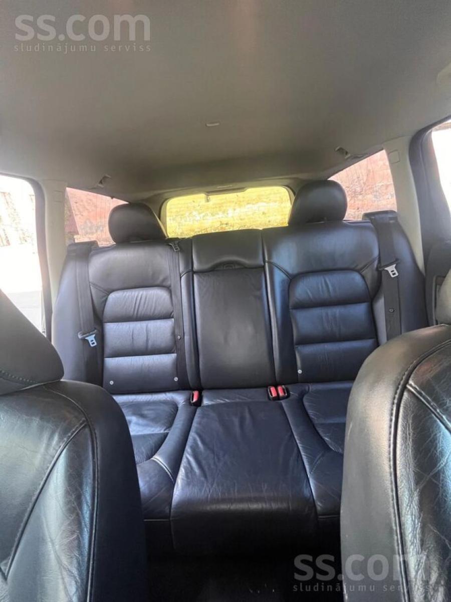 Grey Volvo V70 2007 in Bauska, with an engine capacity of 2.40 L and mileage of 311 thousand km for 3000 €, photo 3 on AUTOMOTO.COM.LV