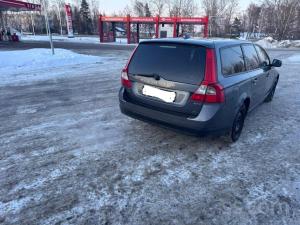 Серый Вольво В70 2007 в Рига, объемом двигателя 2.40 л и пробегом 359 тыс. км за 3700 €, фото 3 на AUTOMOTO.COM.LV