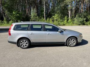 Grey Volvo V70 2007 in Visaginas, with an engine capacity of 2.40 L and mileage of 322 thousand km for 3450 €, photo  on AUTOMOTO.COM.LV