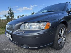 Pelēks Volvo V70 2007 Tallina, ar dzinēja tilpumu 2.40 L un nobraukumu 300 tūkst. km par 3250 €, foto 6 vietnē AUTOMOTO.COM.LV