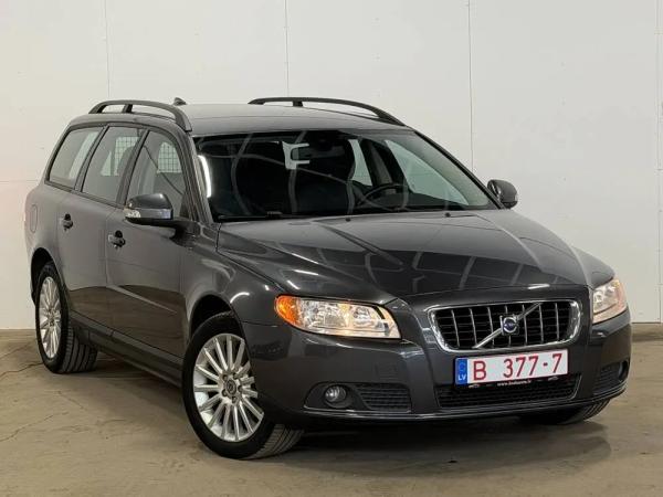 Pelēks Volvo V70 2007 Jūrmala, ar dzinēja tilpumu 2.40 L un nobraukumu 390 tūkst. km par 4450 €, foto 4 vietnē AUTOMOTO.COM.LV