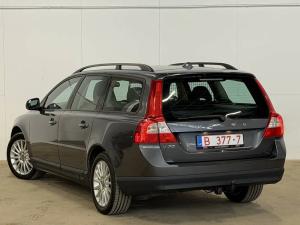 Grey Volvo V70 2007 in Jurmala, with an engine capacity of 2.40 L and mileage of 390 thousand km for 4450 €, photo 10 on AUTOMOTO.COM.LV