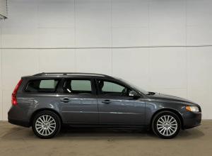 Grey Volvo V70 2007 in Jurmala, with an engine capacity of 2.40 L and mileage of 390 thousand km for 4450 €, photo 17 on AUTOMOTO.COM.LV