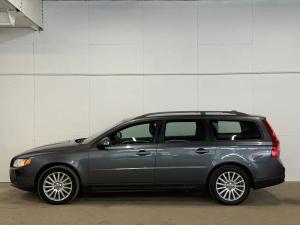 Grey Volvo V70 2007 in Jurmala, with an engine capacity of 2.40 L and mileage of 390 thousand km for 4450 €, photo 20 on AUTOMOTO.COM.LV