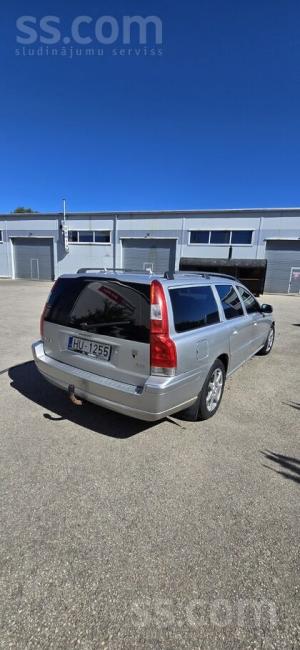 Grey Volvo V70 2007 in Riga, with an engine capacity of 2.40 L and mileage of 440 thousand km for 1600 €, photo 6 on AUTOMOTO.COM.LV