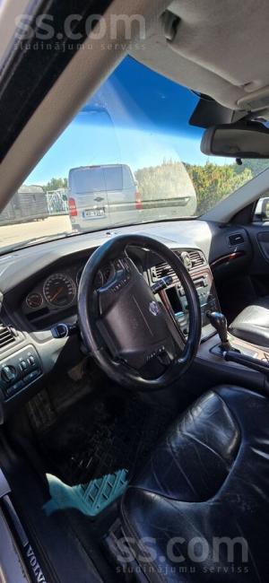 Grey Volvo V70 2007 in Riga, with an engine capacity of 2.40 L and mileage of 440 thousand km for 1600 €, photo 13 on AUTOMOTO.COM.LV
