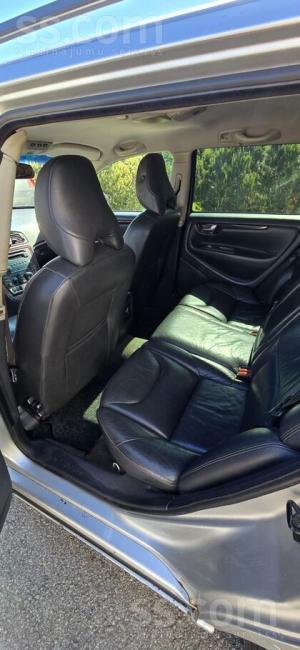 Grey Volvo V70 2007 in Riga, with an engine capacity of 2.40 L and mileage of 440 thousand km for 1600 €, photo 15 on AUTOMOTO.COM.LV