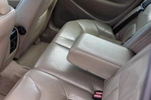 Pelēks Volvo V70 2007 Rīga, ar dzinēja tilpumu 2.40 L un nobraukumu 324 tūkst. km par 3495 €, foto 17 vietnē AUTOMOTO.COM.LV