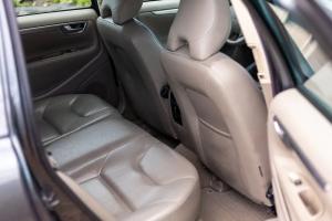 Pelēks Volvo V70 2007 Rīga, ar dzinēja tilpumu 2.40 L un nobraukumu 324 tūkst. km par 3495 €, foto 18 vietnē AUTOMOTO.COM.LV