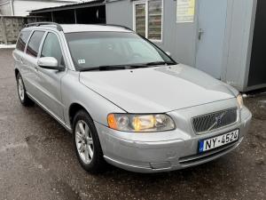 Pelēks Volvo V70 2007 Rīga, ar dzinēja tilpumu 2.40 L un nobraukumu 344 tūkst. km par 1690 €, foto  vietnē AUTOMOTO.COM.LV