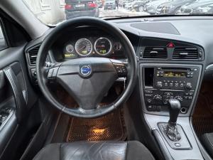 Grey Volvo V70 2007 in Riga, with an engine capacity of 2.40 L and mileage of 344 thousand km for 1690 €, photo 5 on AUTOMOTO.COM.LV