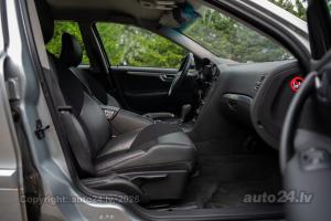 Grey Volvo V70 2007 in Paide, with an engine capacity of 2.40 L and mileage of 425 thousand km for 3490 €, photo 18 on AUTOMOTO.COM.LV