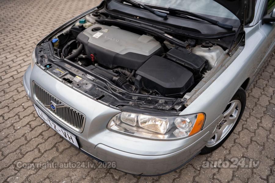 Grey Volvo V70 2007 in Paide, with an engine capacity of 2.40 L and mileage of 425 thousand km for 3490 €, photo 24 on AUTOMOTO.COM.LV