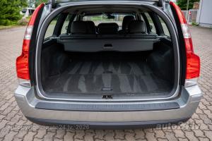 Grey Volvo V70 2007 in Paide, with an engine capacity of 2.40 L and mileage of 425 thousand km for 3490 €, photo 25 on AUTOMOTO.COM.LV