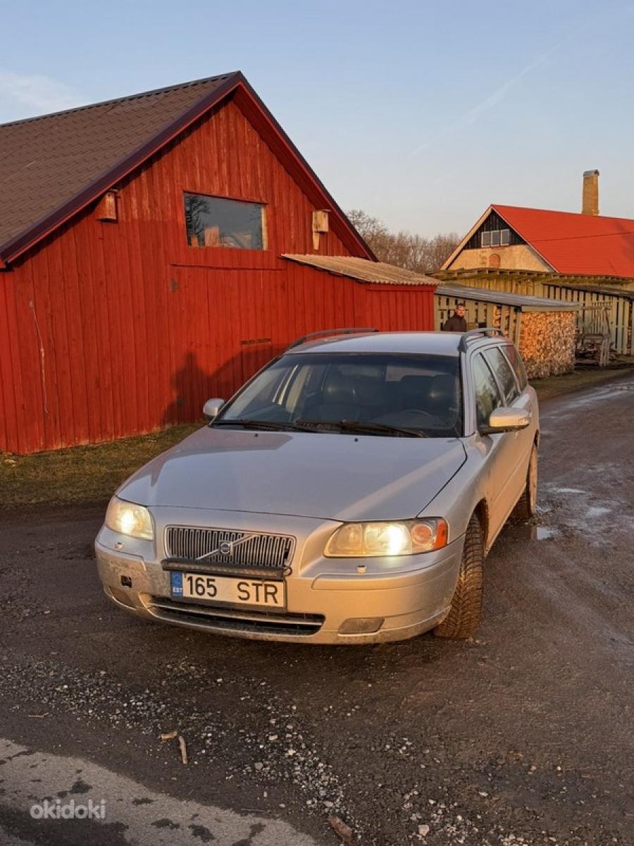 Grey Volvo V70 2007 in Haapsalu, with an engine capacity of 2.40 L and mileage of 0 thousand km for 2500 €, photo 11 on AUTOMOTO.COM.LV