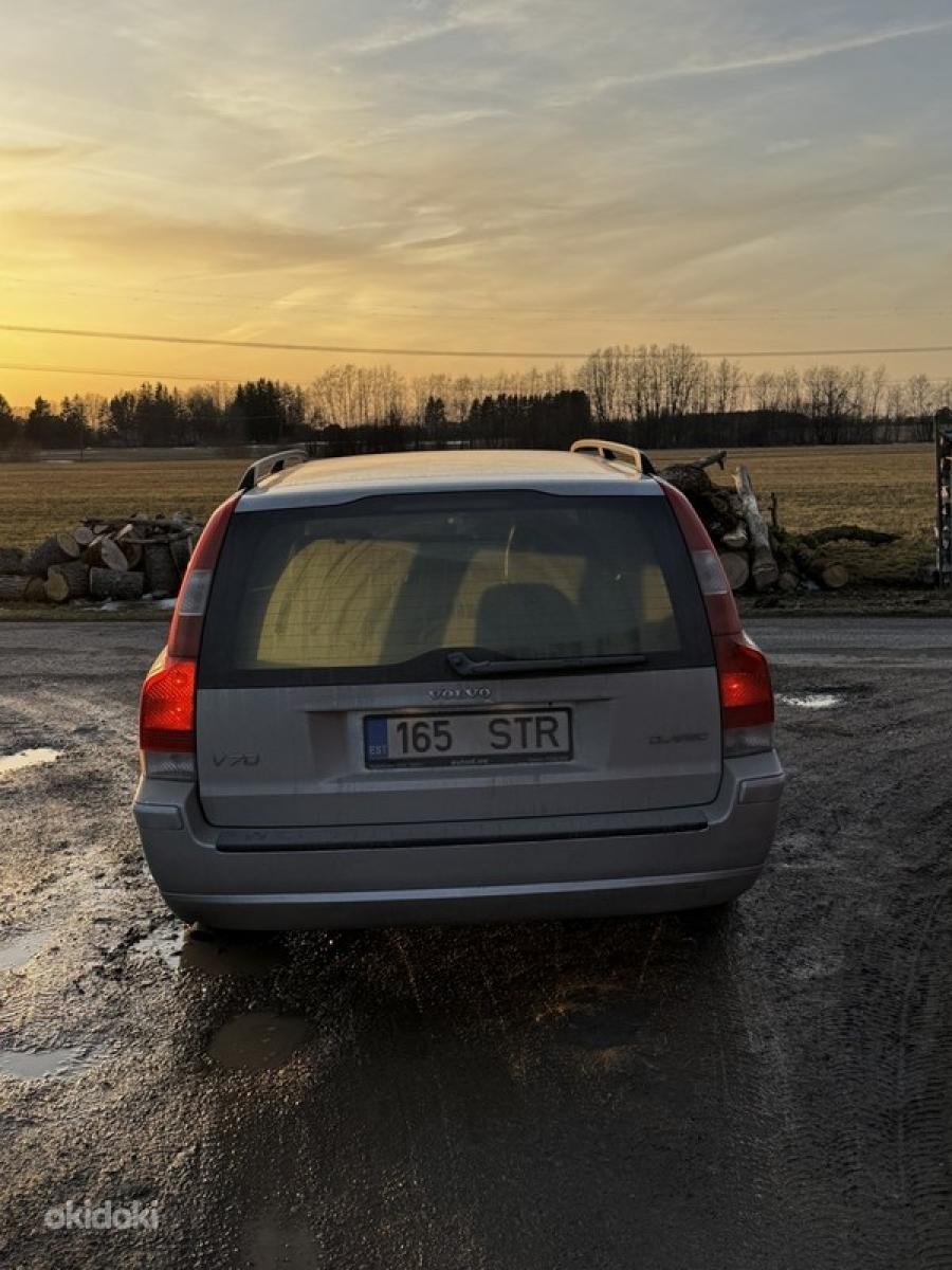 Grey Volvo V70 2007 in Haapsalu, with an engine capacity of 2.40 L and mileage of 0 thousand km for 2500 €, photo 14 on AUTOMOTO.COM.LV