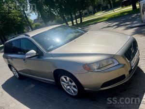 Grey Volvo V70 2007 in Jelgava, with an engine capacity of 2.40 L and mileage of 291 thousand km for 3700 €, photo 6 on AUTOMOTO.COM.LV