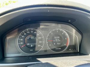 Grey Volvo V70 2007 in Jelgava, with an engine capacity of 2.40 L and mileage of 291 thousand km for 3700 €, photo 14 on AUTOMOTO.COM.LV