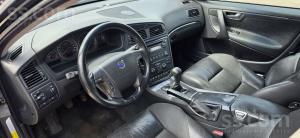 Grey Volvo V70 2007 in Valmiera, with an engine capacity of 2.40 L and mileage of 471 thousand km for 1600 €, photo 9 on AUTOMOTO.COM.LV