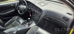 Grey Volvo V70 2007 in Valmiera, with an engine capacity of 2.40 L and mileage of 471 thousand km for 1600 €, photo 10 on AUTOMOTO.COM.LV