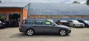 Grey Volvo V70 2007 in Valmiera, with an engine capacity of 2.40 L and mileage of 471 thousand km for 1600 €, photo 3 on AUTOMOTO.COM.LV
