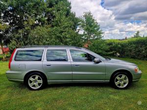 Pelēks Volvo V70 2007 Kauņa, ar dzinēja tilpumu 2.40 L un nobraukumu 320 tūkst. km par 2650 €, foto 4 vietnē AUTOMOTO.COM.LV