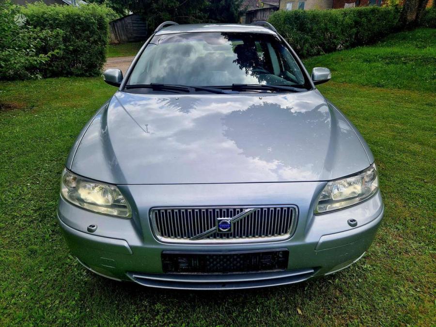 Pelēks Volvo V70 2007 Kauņa, ar dzinēja tilpumu 2.40 L un nobraukumu 320 tūkst. km par 2650 €, foto 7 vietnē AUTOMOTO.COM.LV