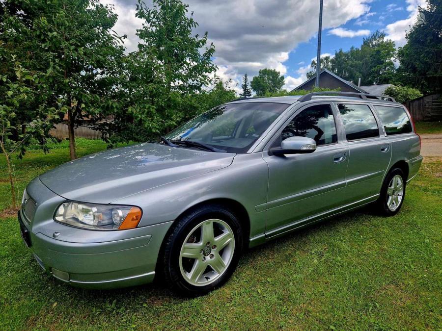 Pelēks Volvo V70 2007 Kauņa, ar dzinēja tilpumu 2.40 L un nobraukumu 320 tūkst. km par 2650 €, foto 10 vietnē AUTOMOTO.COM.LV